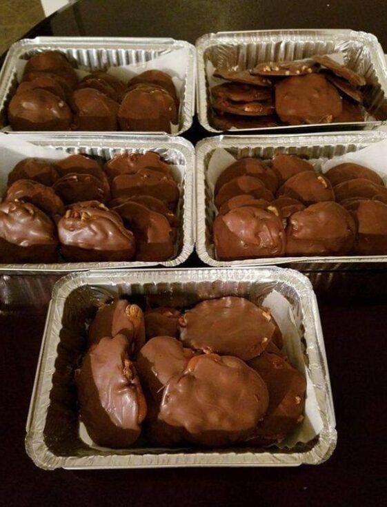 Turtle Candy with Pecans and Caramel Recipe – Phitip Recipes